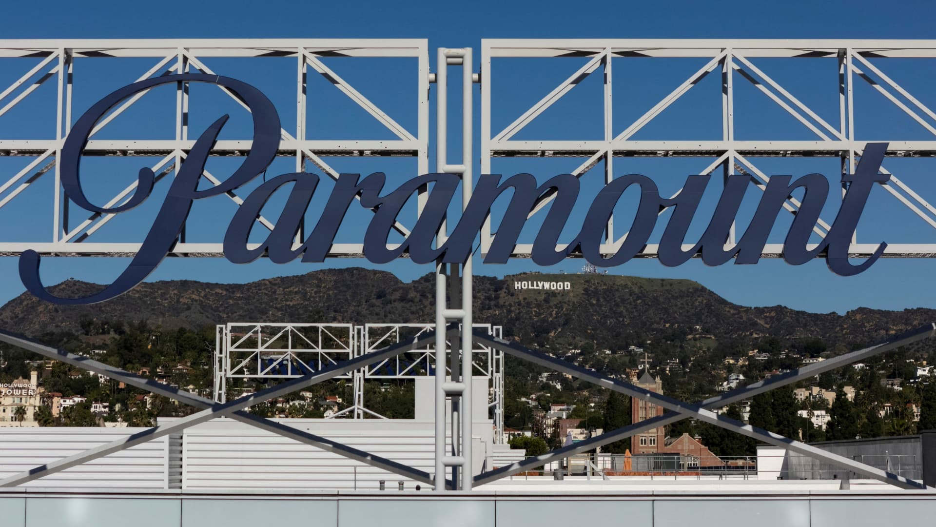 .Investors Embrace the Paramount-Warner Bros.-Netflix Drama - CNBC For ...